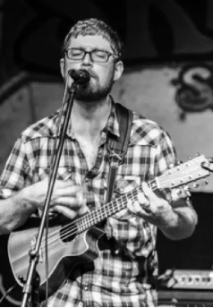 Luna Artists | Luna Guitars